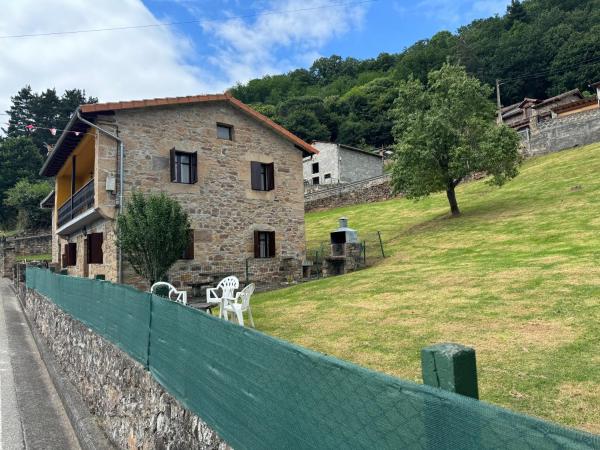 Casuca De Susi - Los Corrales de Buelna