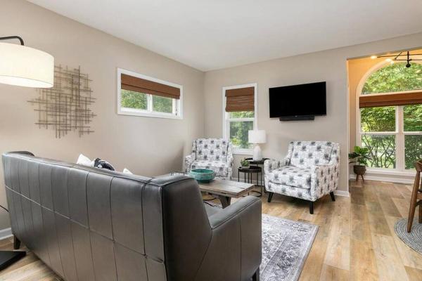 2min Walk Downtown-pet Friendly-offstreet Parking - Holland, MI