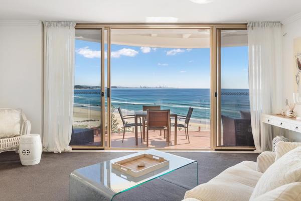 2 Bedroom Penthouse Kirra Point No.19 - Coolangatta