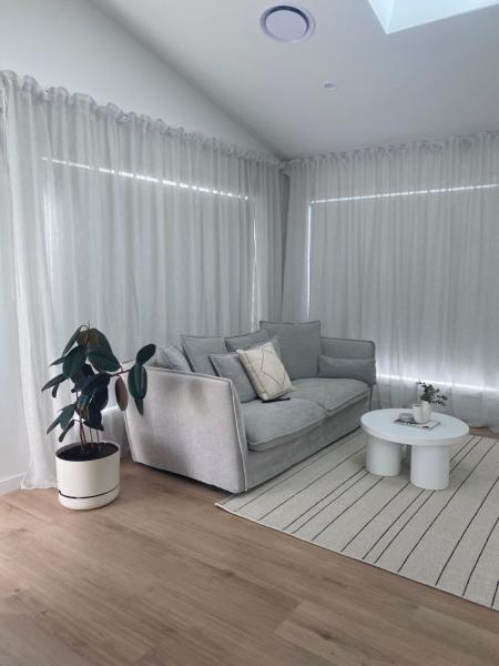 The Minnie On Prince- Central & Stylish - Orange