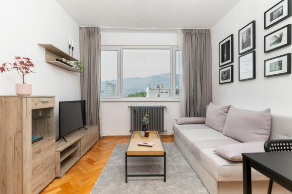 Black Peak Panorama Central Apartment - 소피아