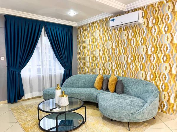 Safari Luxury Apartment - Akra
