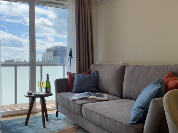 Urban Apartments Global Premium 5th Floor - No 03 - Air Condition - Balcony - Free Garage - Katowice