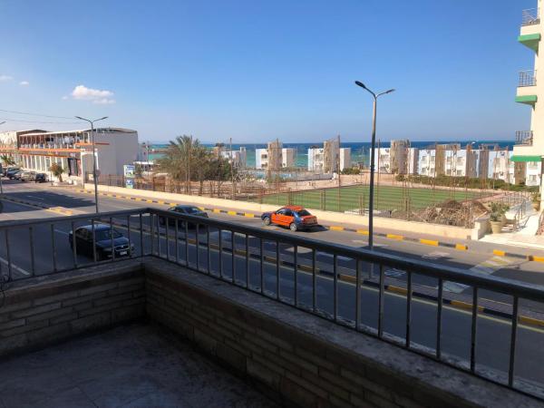 Sea View Apartment - 후루가다