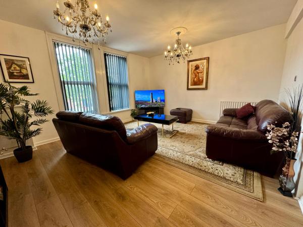 Lovely 2 Bed Apartment, Arnold Town Centre. - Nottingham