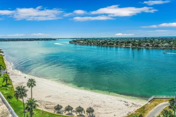 Sunset Vistas - St. Petersburg, FL