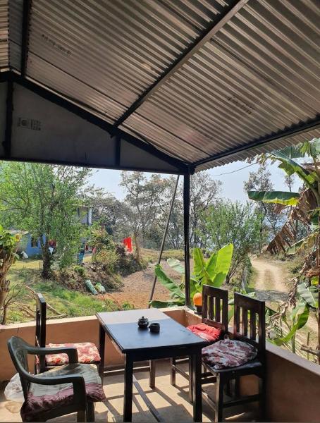 Lake Lovers Cafe & Homestay - Nepal