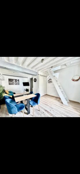 Glycine - La Chapelle-Saint-Mesmin