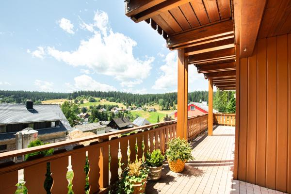 Black Forest Holidays - Auerhahn - Schwarz Wald - Titisee-Neustadt