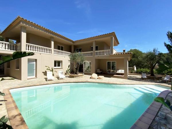 Villa Can Benet Rent In Begur - Aigua Blava