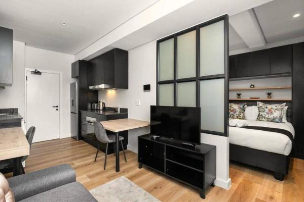 Cosy Studio In The Heart Of Cape Town - Camps Bay