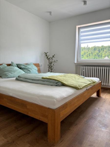 Blick Zur Bergkirche - Weikersheim