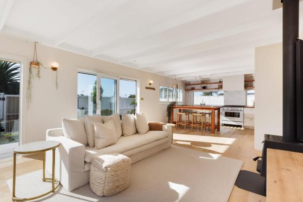 The Endless Summer Home - Beach And Town Location - Mount Maunganui