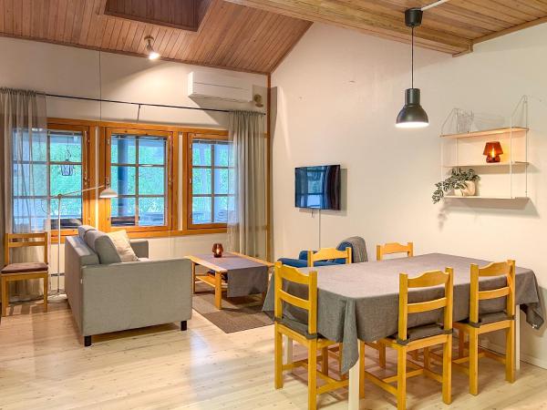 Lomakivakka - Roomy 2bd & Loft By The Lake, Free Wifi And Sauna - Ruka