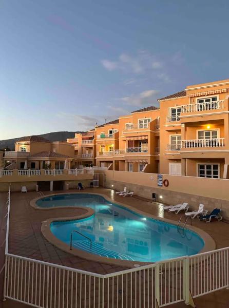 Apartamento En Benimar Piscina Y Garaje - Costa Adeje