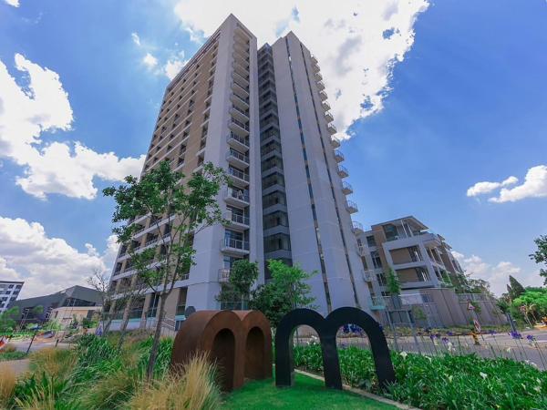 Menlyn Maine Luxury Rentals - Studio Apartment - Pretoria
