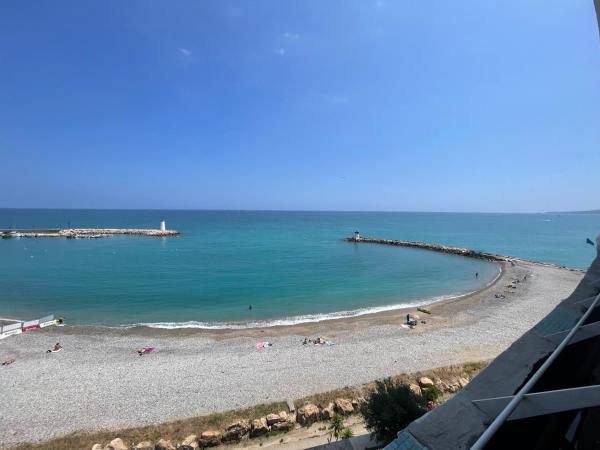 Pieds Dans L'eau - Juan les Pins