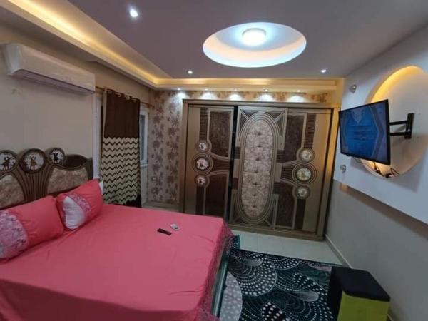 العقاد - Il Cairo