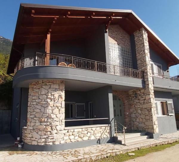 Countryside House - Dhërmi