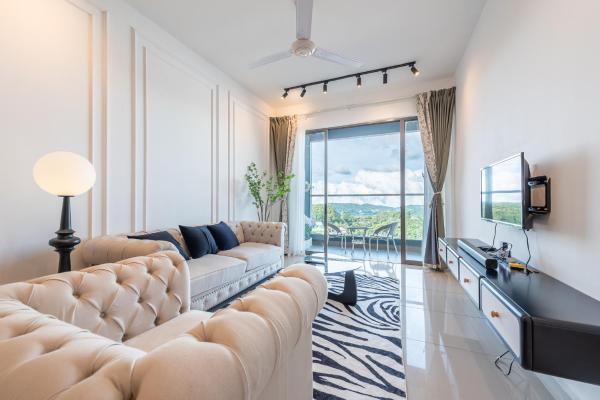Serene French Family Retreat With Sunrise View - 碧蘭璋