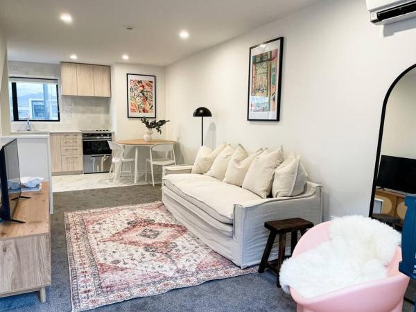 Chic City Centre Townhouse - Christchurch