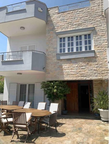 Home4u, Just 7km From Airport - Milos