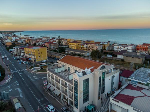 Hotel Napoleon - Cirò Marina