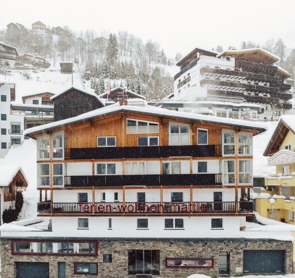 Ferienwohnen Mattle Mit Im Rucksack Die Silvretta Card Premium - Samnaun