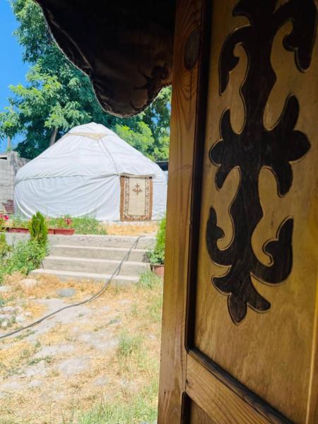 Tien Shan Yurt - 비슈케크