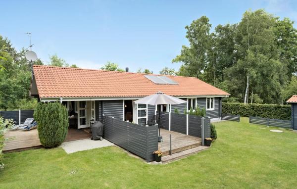 3 Bedroom Beautiful Home In Hadsund - Denemarken