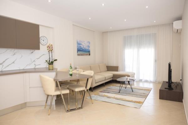 H Apartments - Vlorë