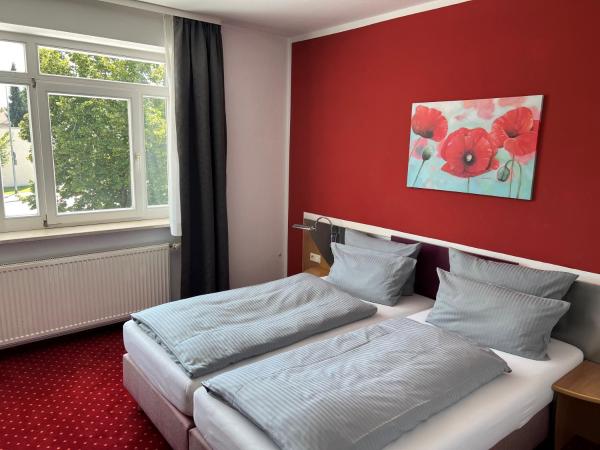 Hotel Konradp Holzkirchen - Holzkirchen