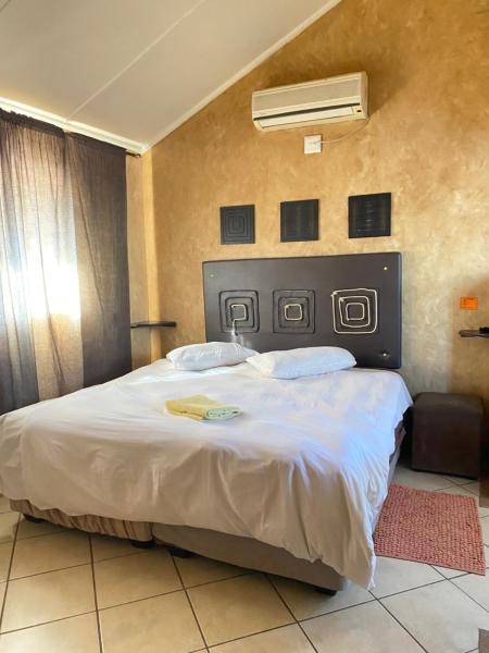 The Orange Room - Phalaborwa