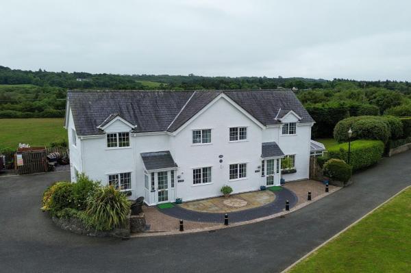 Sea View - Moelfre