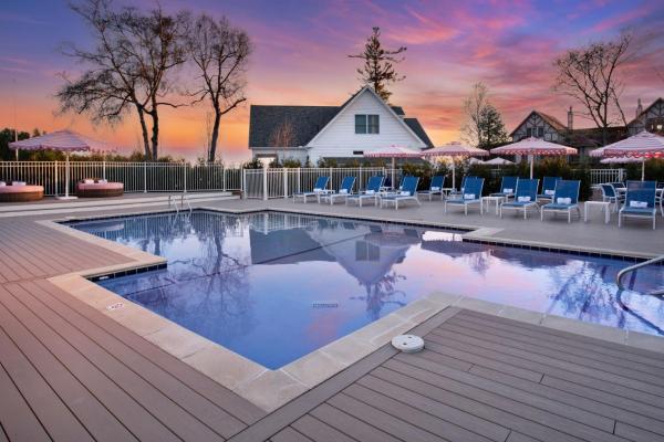 The Inn At Stonecliffe - St. Ignace, MI