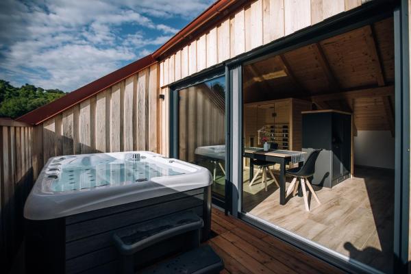 Sivkin Oddih Z Jacuzzi & Savna - Maribor