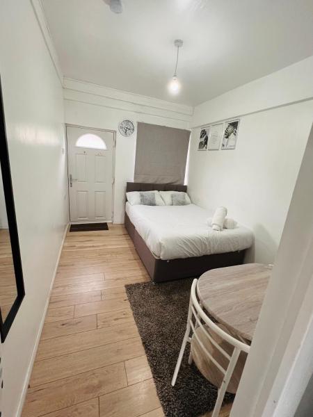 Lux 2 Guests Studio Free Wifi & Parking Aroluchi Ville - Sheffield