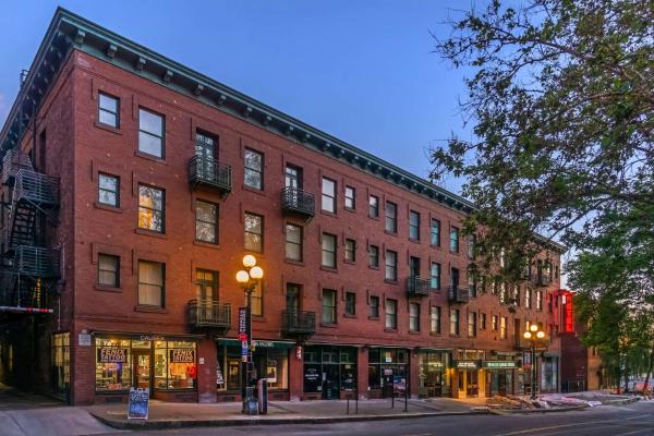 Best Western Plus Pioneer Square Hotel Downtown - Bainbridge Island, WA