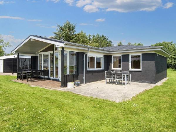 6 Person Holiday Home In Ringkøbing - Søndervig