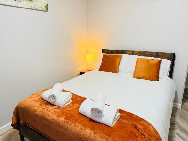 Ashton-u-lyne Private Ensuite Room Near Station - Oldham
