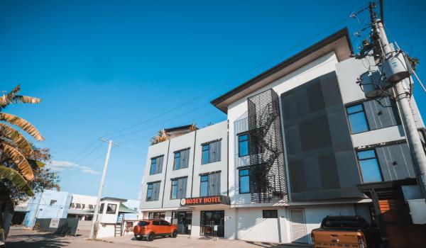 Rosey Hotel - Cabanatuan City
