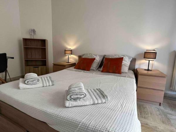 Superbe 3 Pièces Près Du Port De Nice - Èze