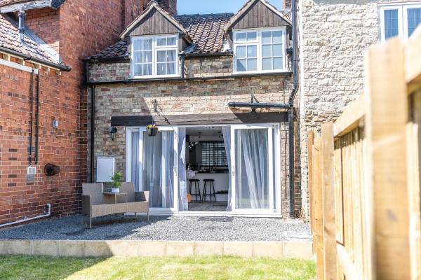 Captivating 2-bed House In Nettleham - Lincolnshire