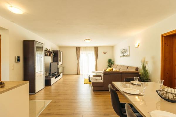Apartmani Krajnović - Biograd na Moru