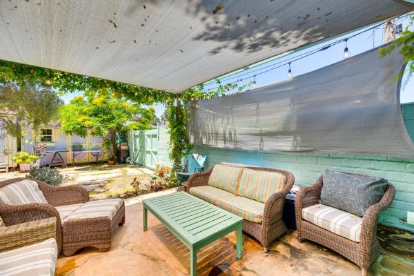 Vibrant Home W/ Patio - Near Santa Monica Pier! - Santa Monica, CA