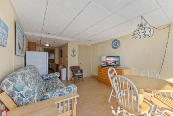 404 E Denver Ave, Unit 215 - Cape May, NJ