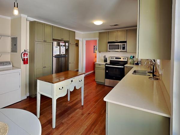 Cb Sunshine Cottage - Carolina Beach, NC