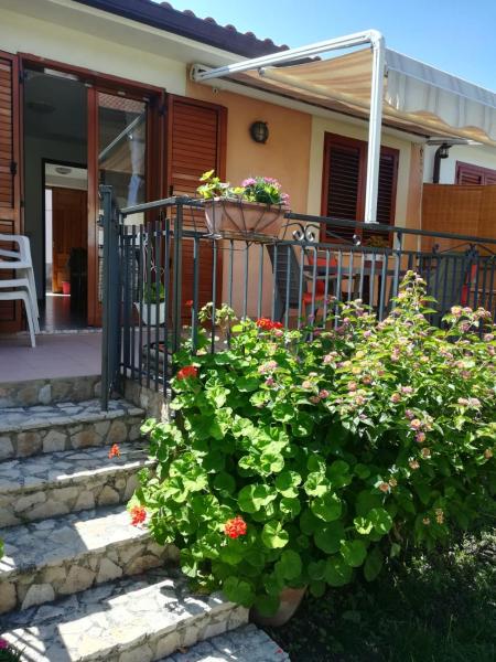 Appartamento Con 2 Stanze E Giardino - Pollica