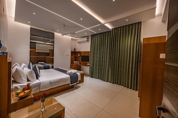 S R Premium Suites - Mysuru