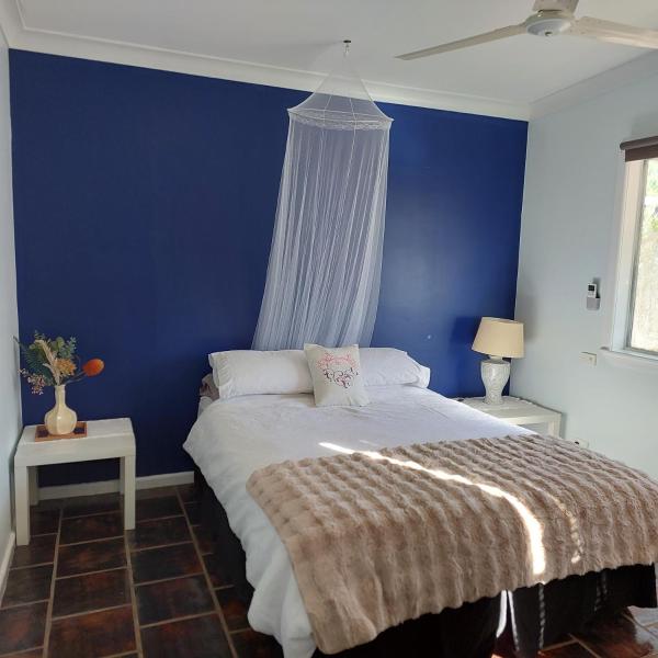 Da Big House - Home In The Ridge - Lightning Ridge